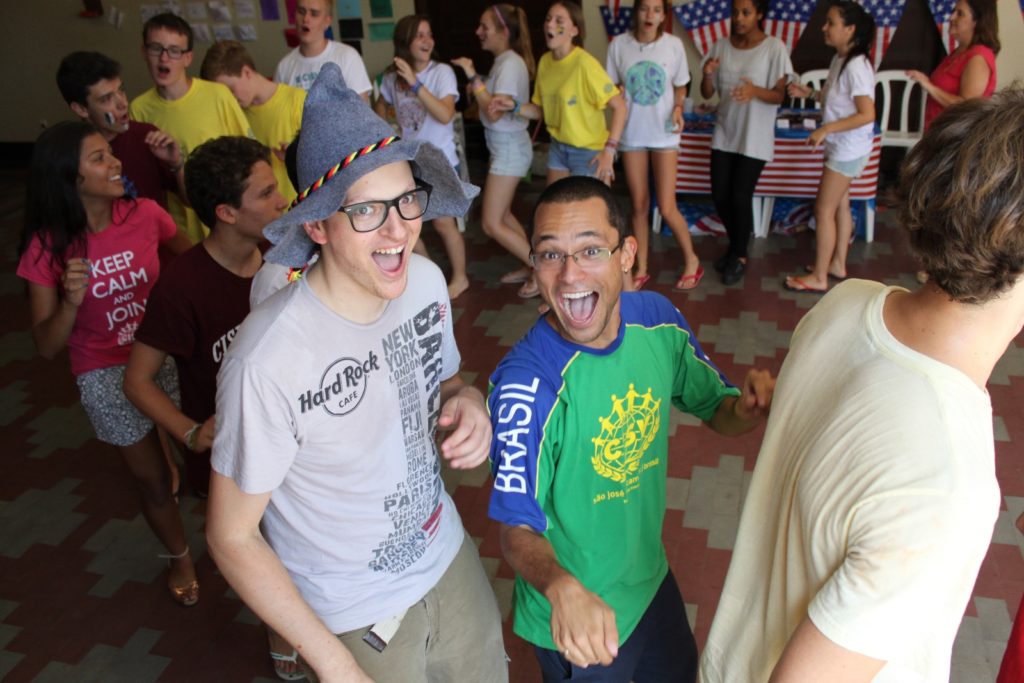 Becoming a CISV Leader - CISV Great Britain